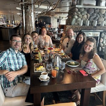 SIX SEVEN RESTAURANT - Updated August 2024 - 2077 Photos & 1294 Reviews ...