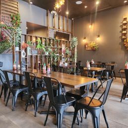 OMELI KITCHEN - Updated June 2025 - 2260 Photos & 991 Reviews - 2466 E ...