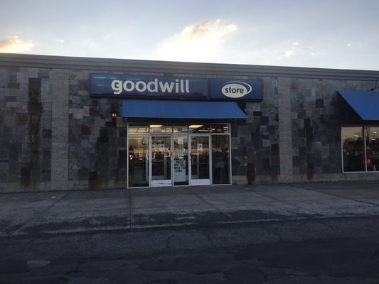 GOODWILL INDUSTRIES - Updated December 2025 - 12 Reviews - 255 N ...