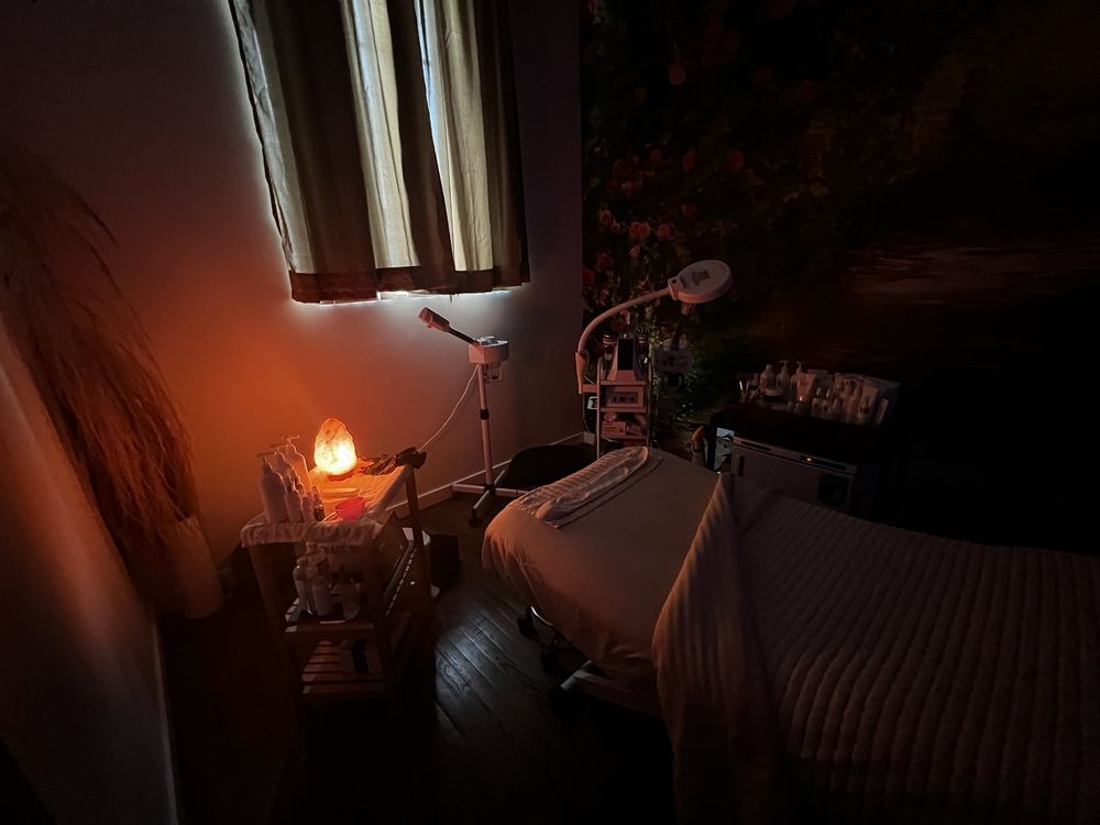 OXYGEN SPA STUDIO - 2638 W Chicago Ave, Chicago, Illinois - Updated ...