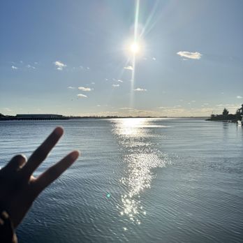 BAYHOUSE WATERFRONT BAR AND GRILLE - Updated December 2025 - 479 Photos ...