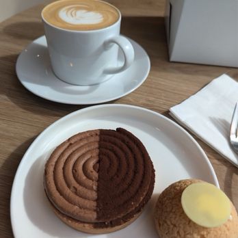 MARI BAKESHOP - Updated January 2026 - 104 Photos & 32 Reviews - 103 St ...