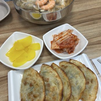 DAEBAK WANG MANDOO - Updated March 2025 - 502 Photos & 279 Reviews ...