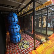 UPTOWN JUNGLE FUN PARK - 26 Photos & 40 Reviews - Trampoline Parks ...
