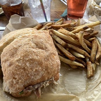 THORN HILL TAP HOUSE - Updated March 2025 - 226 Photos & 292 Reviews ...