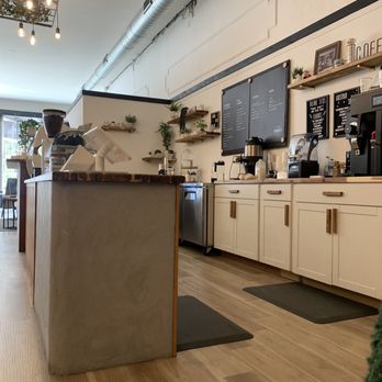 NORTHERN ROOTS COFFEEHOUSE - Updated October 2024 - 159 Photos & 52 ...