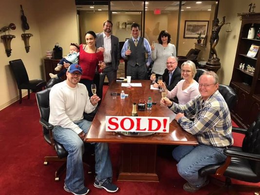 TITLE MANAGEMENT GROUP - Updated September 2025 - 11 Photos - 3421 N ...