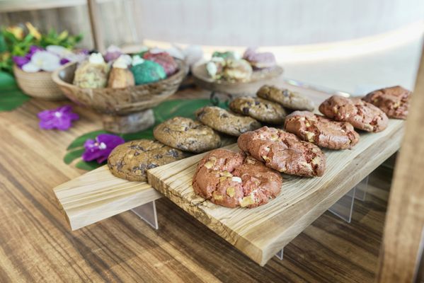 HELLO HILO - 140 Photos & 94 Reviews - 1881 Jesse Jewell Pkwy NE ...