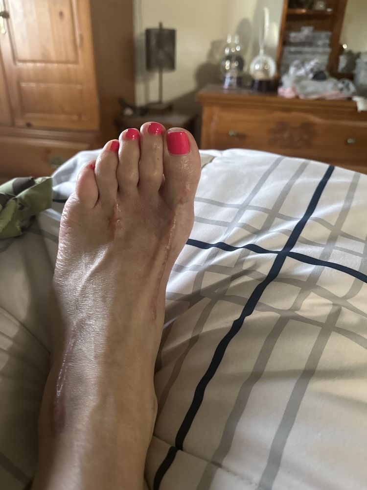 ROBERT MATTEUCCI, DPM - Updated September 2025 - 15 Reviews - 8153 S ...