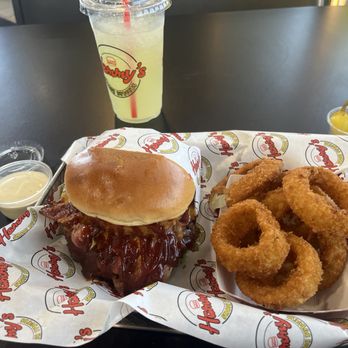 HAMMY’S SMASH BURGERS - Updated June 2024 - 396 Photos & 316 Reviews ...