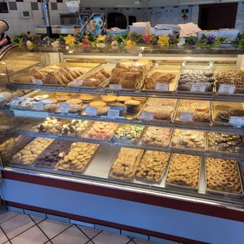 LA BON BAKE SHOPPES - Updated January 2026 - 199 Photos & 161 Reviews ...