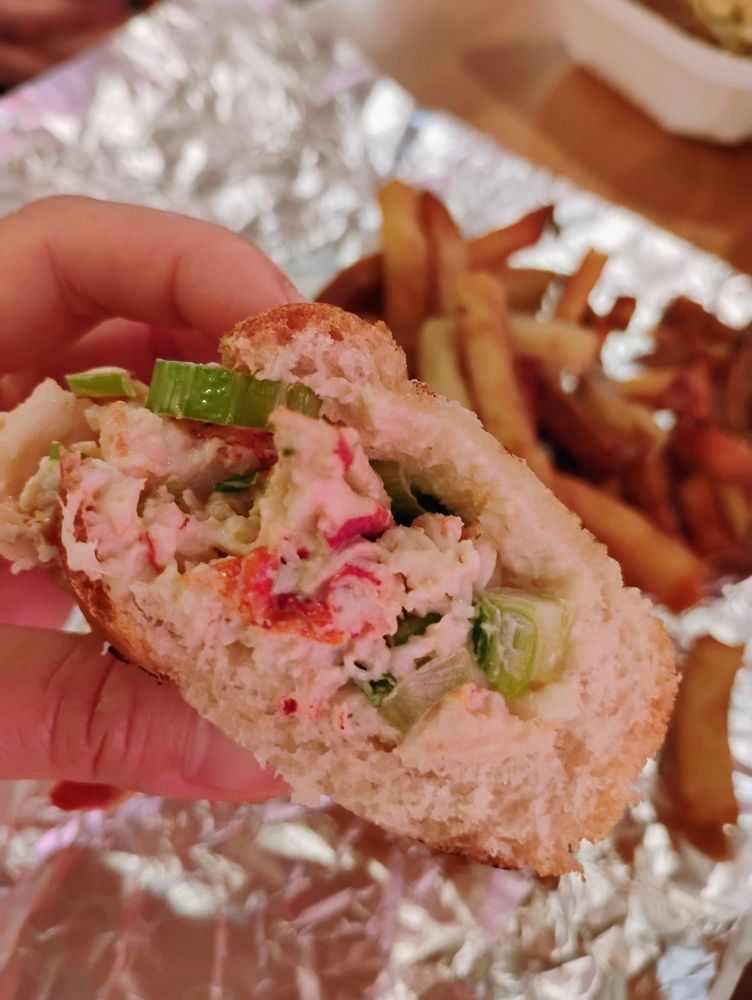 KILLER BUNS - Updated May 2026 - 17 Photos - 1000 Somerset Street W ...