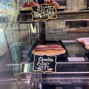 THE PATISSERIE ON MAIN - Updated October 2025 - 23 Photos & 23 Reviews ...