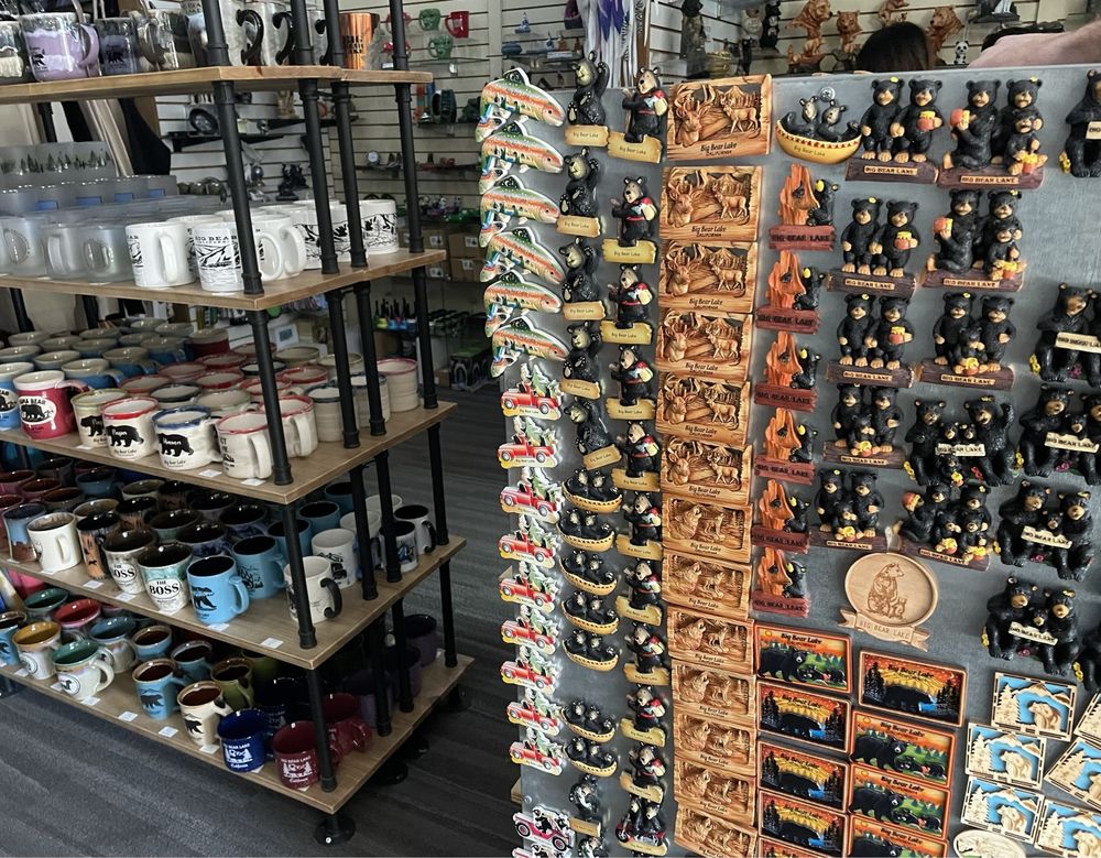 SCENIC GIFTS & SOUVENIRS - Updated August 2025 - 19 Photos - 669 Pine ...