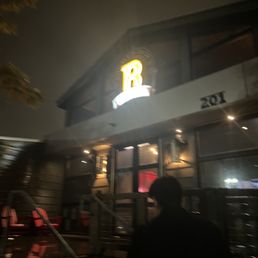 FLIPS PATIO GRILL - Updated June 2025 - 232 Photos & 359 Reviews - 415 ...