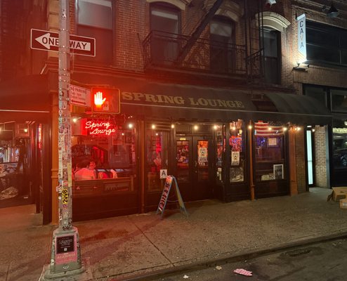 THE SPRING LOUNGE - Updated December 2025 - 124 Photos & 284 Reviews ...