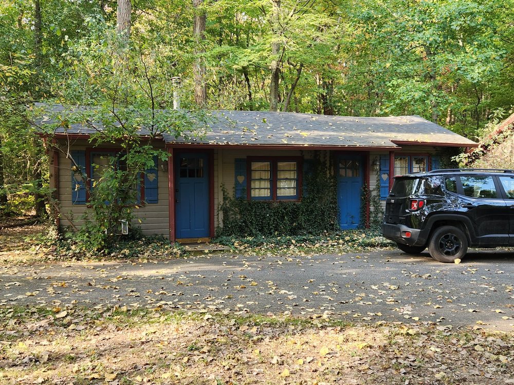 WHITE RABBIT INN - Updated October 2025 - 16 Photos & 15 Reviews ...