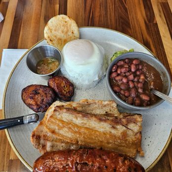 CURUBA - Updated December 2025 - 128 Photos & 36 Reviews - 1546 E Stacy ...