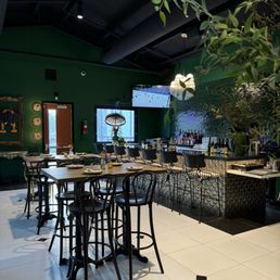 LEDU THAI - Updated February 2025 - 293 Photos & 87 Reviews - 915 N 5th ...