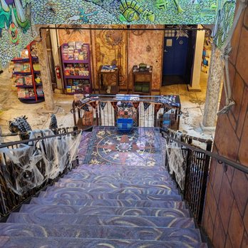 THE WIZARD’S CHEST - Updated January 2025 - 239 Photos & Average of 4.5 ...