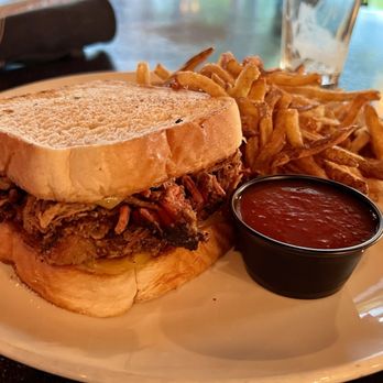 CROOKED EWE - Updated January 2025 - 638 Photos & 711 Reviews (4.2 ⭐️ ...