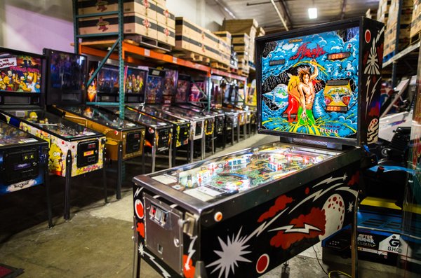 CAPTAIN’S AUCTION WAREHOUSE - 15 Photos & 22 Reviews - Arcades - 4421 E ...