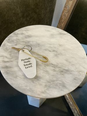 THE LADIES ROOM - Updated May 2025 - 10 Photos & 36 Reviews - 8538 1st ...