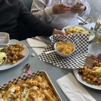 TWISTED GRIDDLE - Updated June 2024 - 36 Photos & 17 Reviews - 757 ...