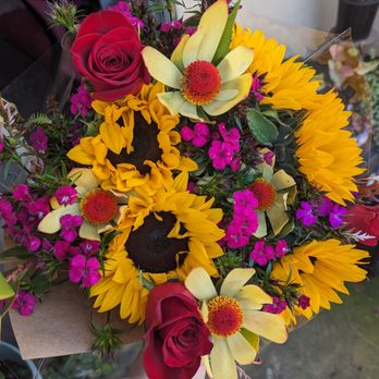 FDS FLOWERS BY MIRIAM - Updated October 2025 - 170 Photos & 37 Reviews ...