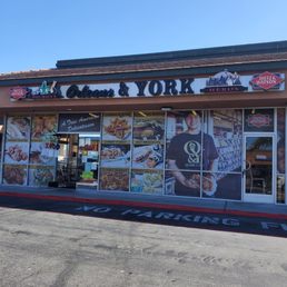 ORLEANS & YORK DELI CARSON - Updated December 2025 - 446 Photos & 535 ...