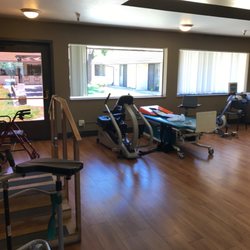 DIAMOND RIDGE HEALTHCARE CENTER - 18 Photos & 28 Reviews - Skilled ...