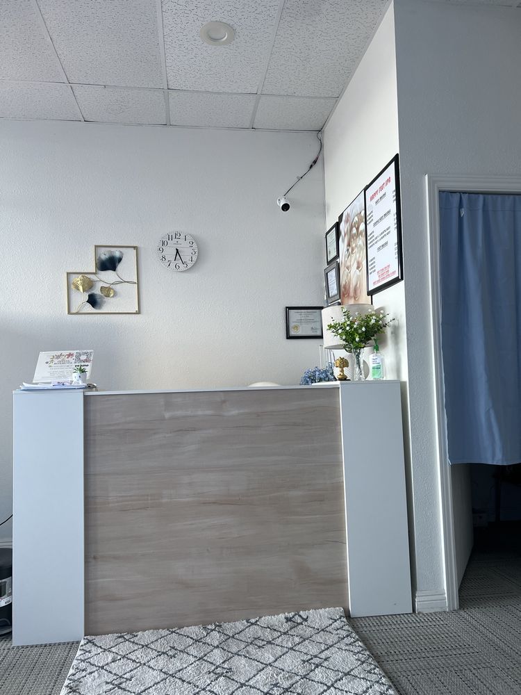 HAPPY FEET SPA - Updated May 2026 - 25 Photos & 50 Reviews - 4732 ...