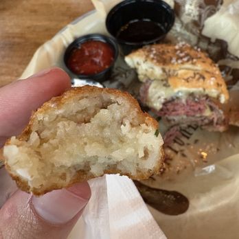 ALLEN BURGER VENTURE - Updated December 2025 - 765 Photos & 773 Reviews ...