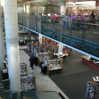 WHITBY PUBLIC LIBRARY - Updated December 2025 - 11 Photos - 405 Dundas ...