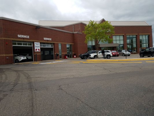 WALSER TOYOTA BLOOMINGTON - Updated June 2026 - 23 Photos & 188 Reviews ...