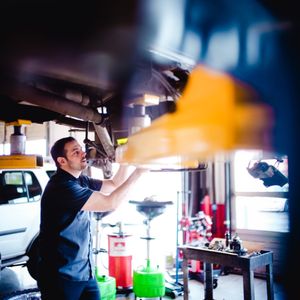 EDMONDS AUTOMOTIVE SERVICE - Updated December 2025 - 79 Reviews - 218 ...