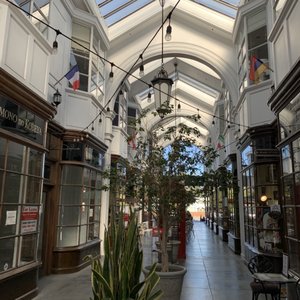 BURLINGTON ARCADE - 94 Photos & 16 Reviews - 380 S Lake Ave, Pasadena ...