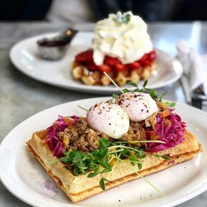 MEAN POUTINE - 295 Photos & 279 Reviews - 718 Nelson Street, Vancouver ...