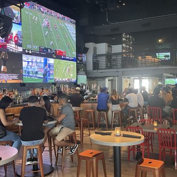 SPORTS AND SOCIAL - Updated December 2025 - 53 Photos & 31 Reviews ...