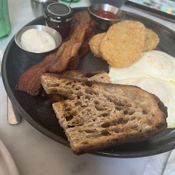 THE COLLINS QUARTER - Updated February 2025 - 4544 Photos & 2950 ...