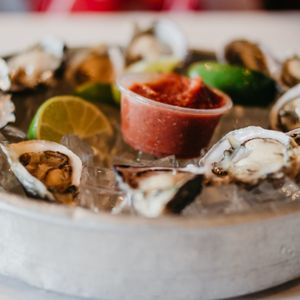 SWEET TWEETS BAKESHOP - 698 Photos & 119 Reviews - Desserts - Oakland ...