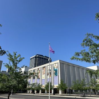 HALLMARK VISITORS CENTER - Updated December 2025 - 340 Photos & 62 ...