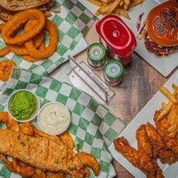 SALTY SHAMROCK - Updated June 2025 - 113 Photos & 188 Reviews - 6186 N ...