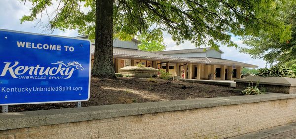 KENTUCKY WELCOME CENTER REST AREA - Updated November 2025 - 21 Photos ...