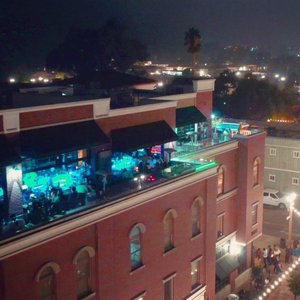 LUKE’S ON FRONT - 1724 Photos & 985 Reviews - 28693 Old Town Front St ...