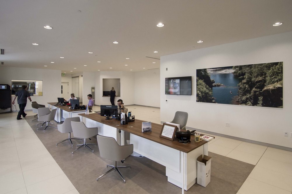 LAND ROVER FLATIRONS - Updated December 2025 - 36 Photos & 85 Reviews ...