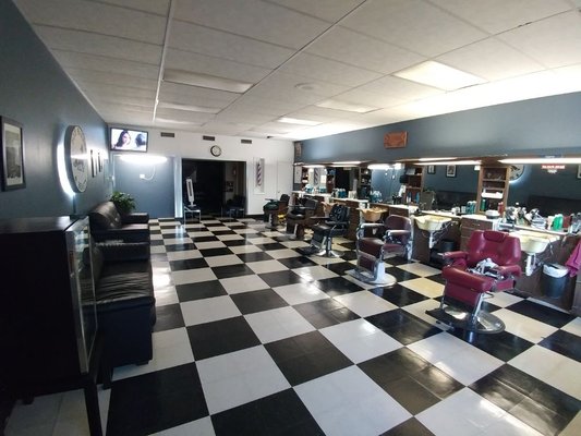 FOX BARBER AND BEAUTY - Updated August 2024 - 13 Reviews - 811 Patton ...