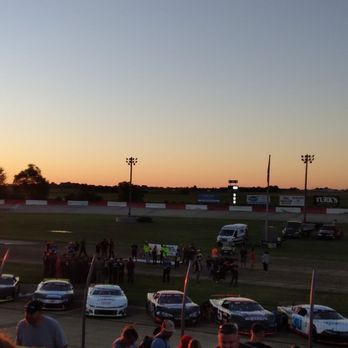 GRUNDY COUNTY SPEEDWAY - Updated October 2025 - 11 Photos - 8890 N Rt ...