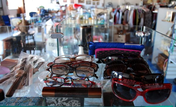 LAST CHANCE AT LIFE THRIFT STORE - Updated May 2025 - 34 Photos & 55 ...