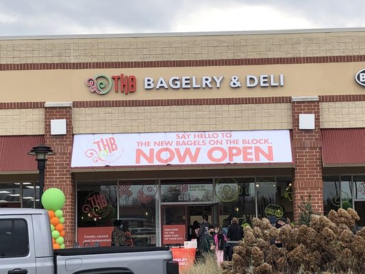 THB BAGELRY AND DELI - 143 Photos & 93 Reviews - 6250 Columbia Crossing ...